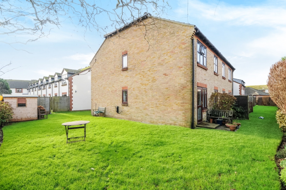 Property for Sale, East Wittering: 24 Windmill Court | Baileys Estate Agent